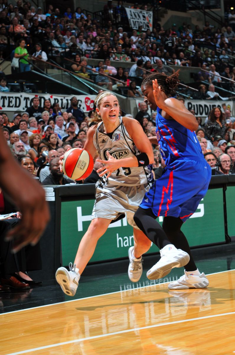 Legends Magazine | Wnba Legends Breaking Barriers